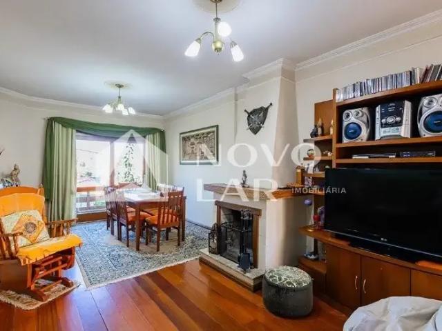 Casa / Sobrado para Venda em Porto Alegre/RS Medianeira 4 Quartos