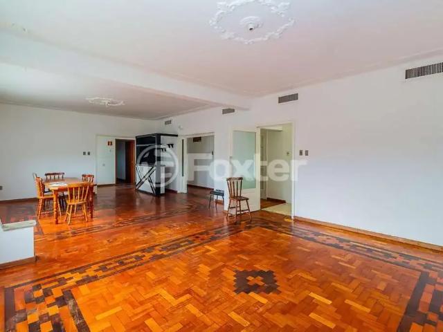 Casa / Sobrado para Venda em Porto Alegre/RS Medianeira 4 Quartos