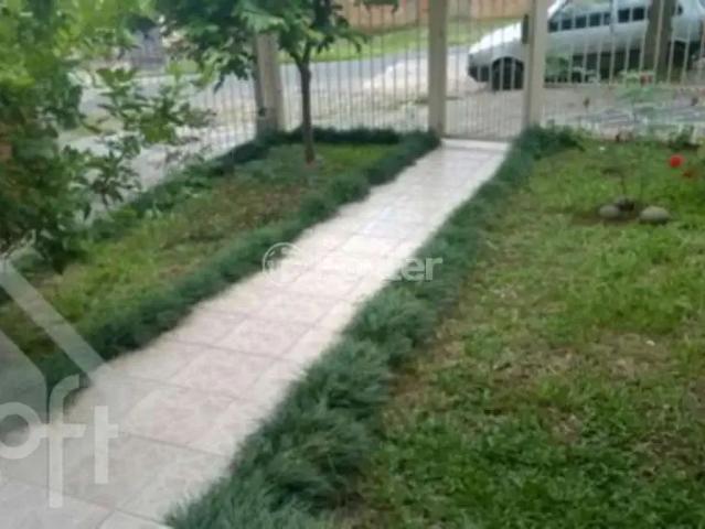 Casa / Sobrado para Venda em Porto Alegre/RS Medianeira 4 Quartos
