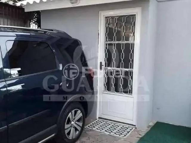 Casa / Sobrado para Venda em Porto Alegre/RS Medianeira 4 Quartos