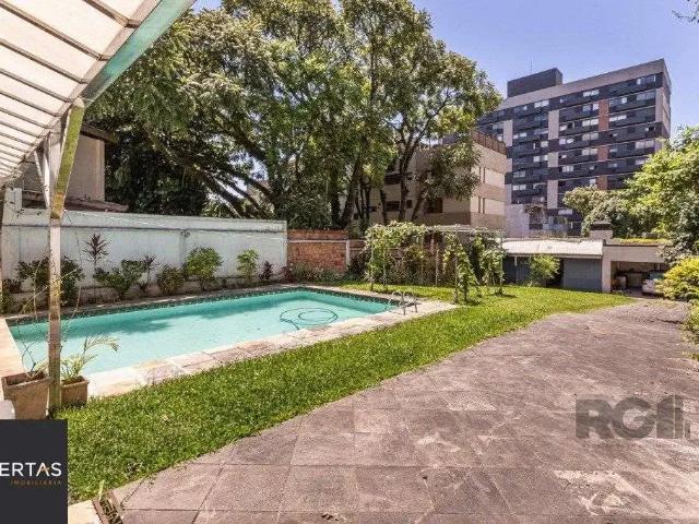 Casa / Sobrado para Venda em Porto Alegre/RS Mont Serrat 4 Quartos
