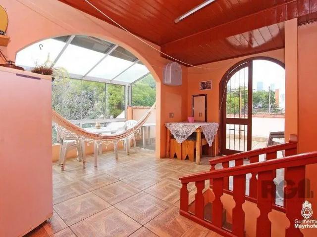 Casa / Sobrado para Venda em Porto Alegre/RS Mont Serrat 3 Quartos