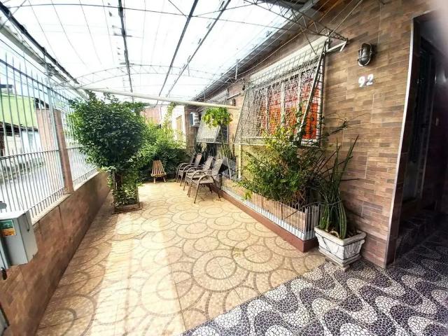 Casa / Sobrado para Venda em Porto Alegre/RS Morro Santana 3 Quartos