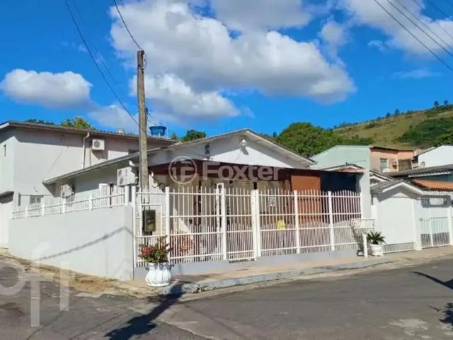 Casa / Sobrado para Venda em Porto Alegre/RS Morro Santana 3 Quartos
