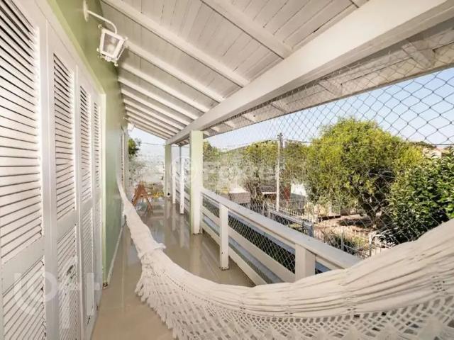 Casa / Sobrado para Venda em Porto Alegre/RS Morro Santana 4 Quartos