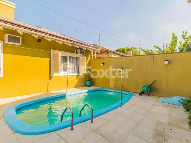 Casa / Sobrado para Venda em Porto Alegre/RS Morro Santana 4 Quartos
