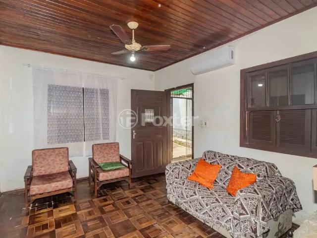 Casa / Sobrado para Venda em Porto Alegre/RS Morro Santana 4 Quartos
