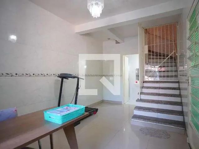 Casa / Sobrado para Venda em Porto Alegre/RS Navegantes 2 Quartos