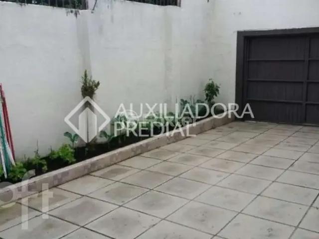 Casa / Sobrado para Venda em Porto Alegre/RS Navegantes 2 Quartos