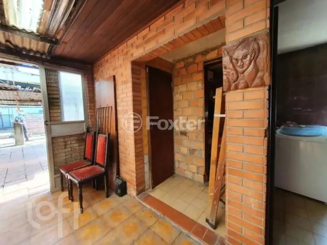 Casa / Sobrado para Venda em Porto Alegre/RS Navegantes 3 Quartos