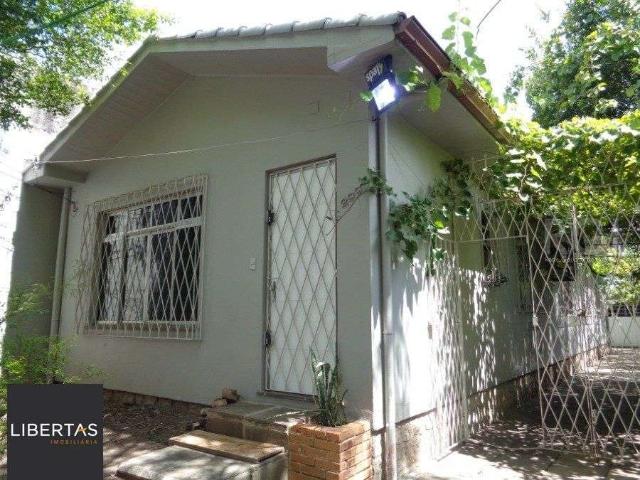 Casa / Sobrado para Venda em Porto Alegre/RS Navegantes 3 Quartos