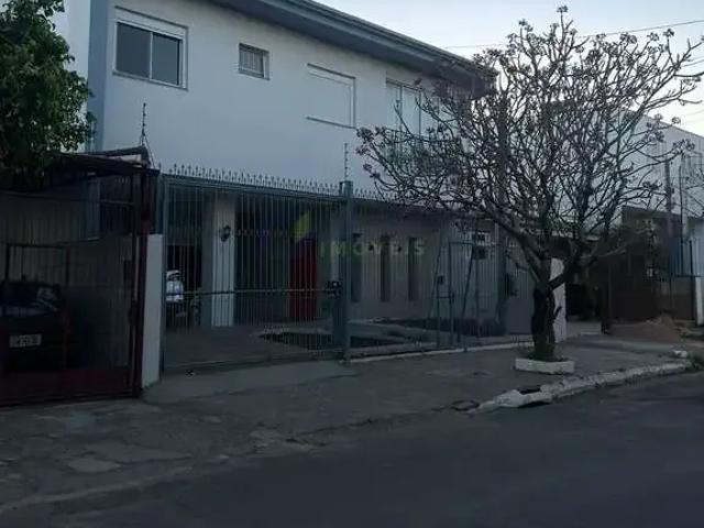 Casa / Sobrado para Venda em Porto Alegre/RS Navegantes 4 Quartos