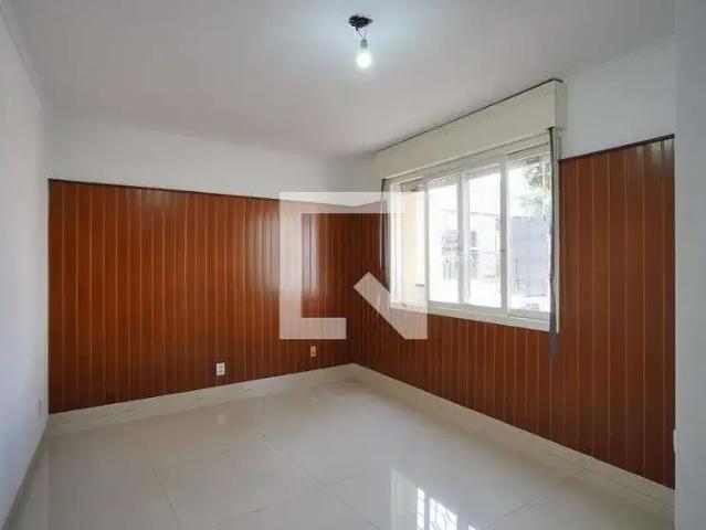 Casa / Sobrado para Venda em Porto Alegre/RS Navegantes 4 Quartos