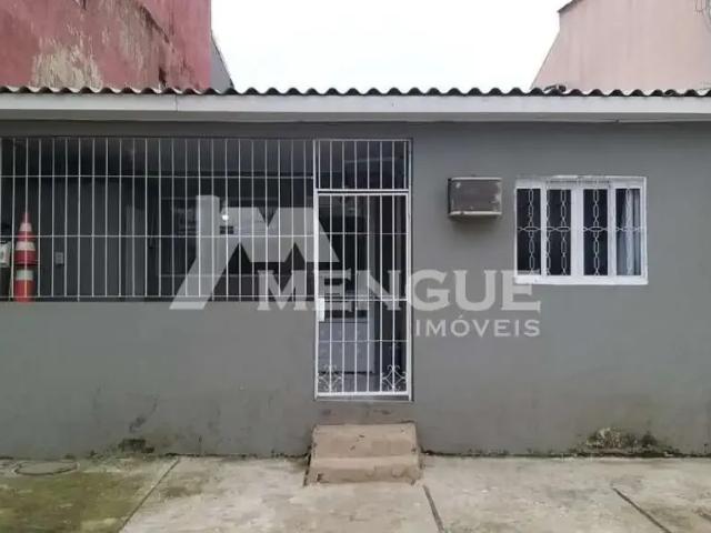 Casa / Sobrado para Venda em Porto Alegre/RS Navegantes 4 Quartos