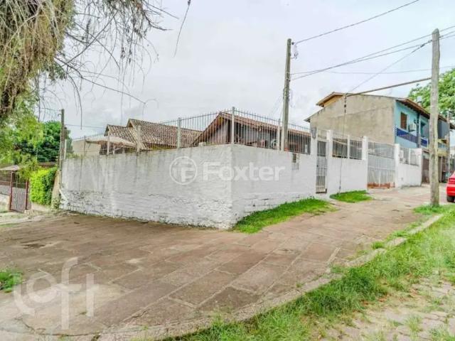 Casa / Sobrado para Venda em Porto Alegre/RS Nonoai 3 Quartos