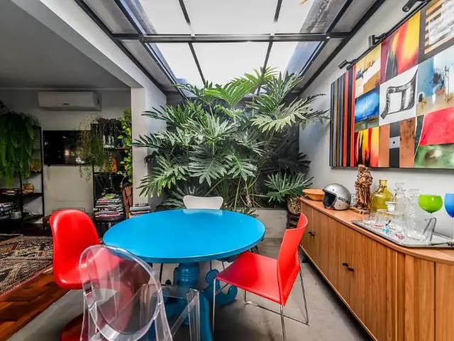 Casa / Sobrado para Venda em Porto Alegre/RS Nonoai 3 Quartos