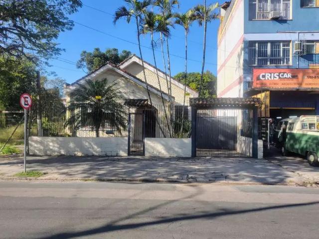 Casa / Sobrado para Venda em Porto Alegre/RS Nonoai 3 Quartos