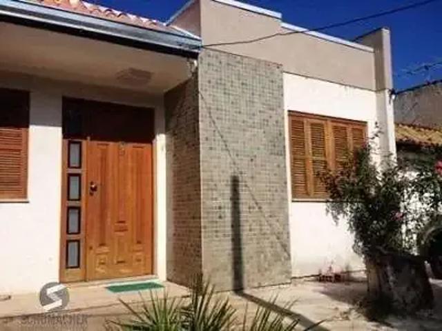 Casa / Sobrado para Venda em Porto Alegre/RS Nonoai 3 Quartos