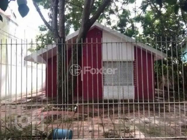 Casa / Sobrado para Venda em Porto Alegre/RS Nonoai 3 Quartos
