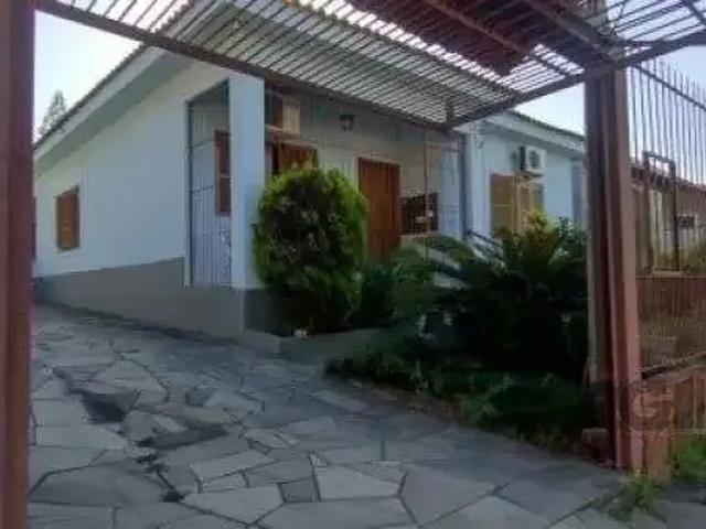 Casa / Sobrado para Venda em Porto Alegre/RS Nonoai 3 Quartos