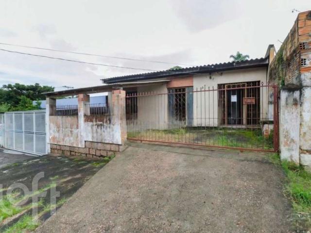 Casa / Sobrado para Venda em Porto Alegre/RS Nonoai 3 Quartos