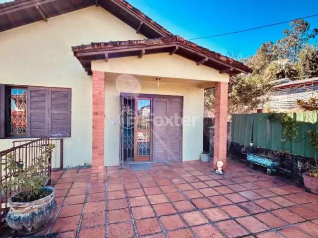 Casa / Sobrado para Venda em Porto Alegre/RS Nonoai 2 Quartos