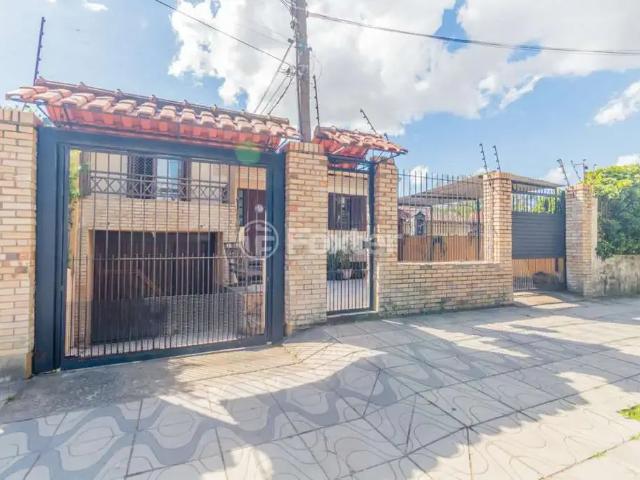 Casa / Sobrado para Venda em Porto Alegre/RS Nonoai 4 Quartos