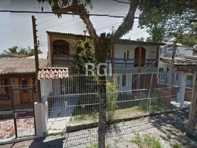 Casa / Sobrado para Venda em Porto Alegre/RS Nonoai 4 Quartos