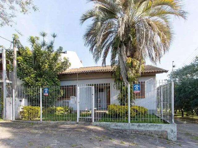 Casa / Sobrado para Venda em Porto Alegre/RS Nonoai 4 Quartos