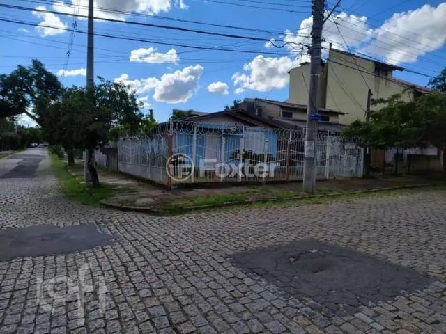 Casa / Sobrado para Venda em Porto Alegre/RS Nonoai 4 Quartos