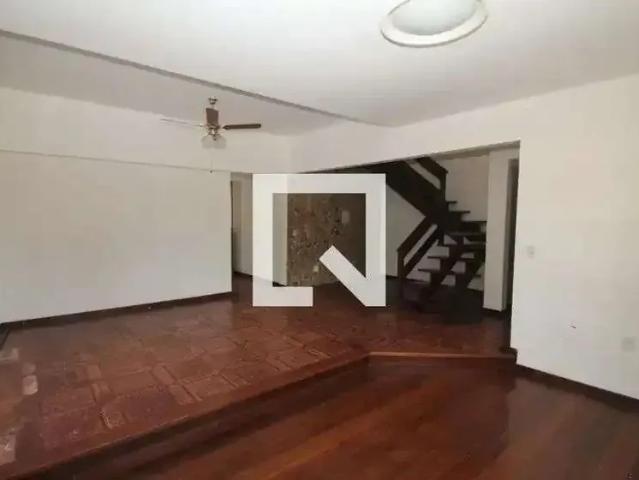 Casa / Sobrado para Venda em Porto Alegre/RS Partenon 4 Quartos