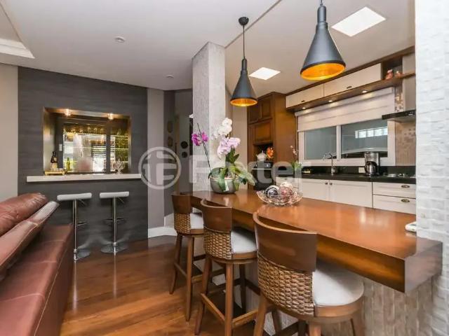 Casa / Sobrado para Venda em Porto Alegre/RS Partenon 4 Quartos