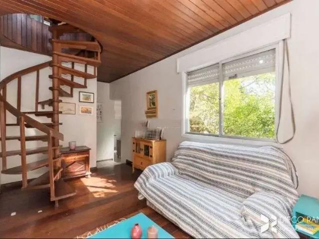 Casa / Sobrado para Venda em Porto Alegre/RS Partenon 4 Quartos