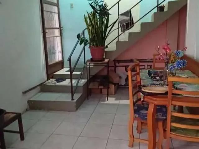Casa / Sobrado para Venda em Porto Alegre/RS Partenon 4 Quartos