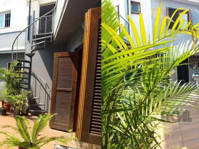Casa / Sobrado para Venda em Porto Alegre/RS Partenon 4 Quartos