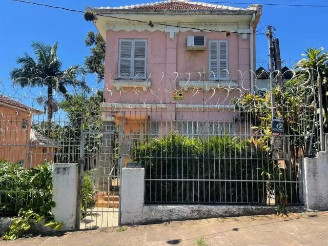 Casa / Sobrado para Venda em Porto Alegre/RS Partenon 4 Quartos