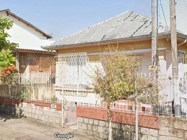 Casa / Sobrado para Venda em Porto Alegre/RS Partenon 4 Quartos