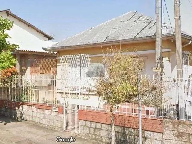Casa / Sobrado para Venda em Porto Alegre/RS Partenon 4 Quartos