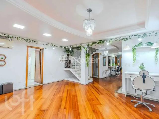 Casa / Sobrado para Venda em Porto Alegre/RS Partenon 4 Quartos