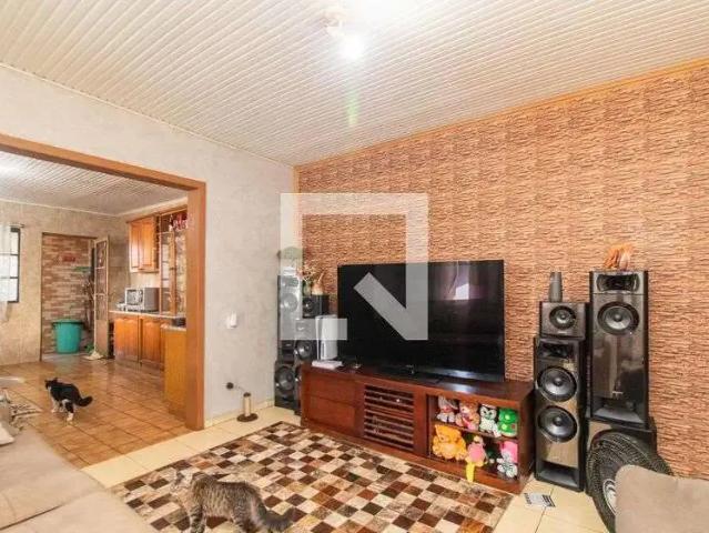 Casa / Sobrado para Venda em Porto Alegre/RS Partenon 4 Quartos