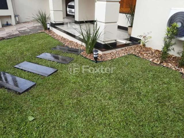 Casa / Sobrado para Venda em Porto Alegre/RS Partenon 4 Quartos