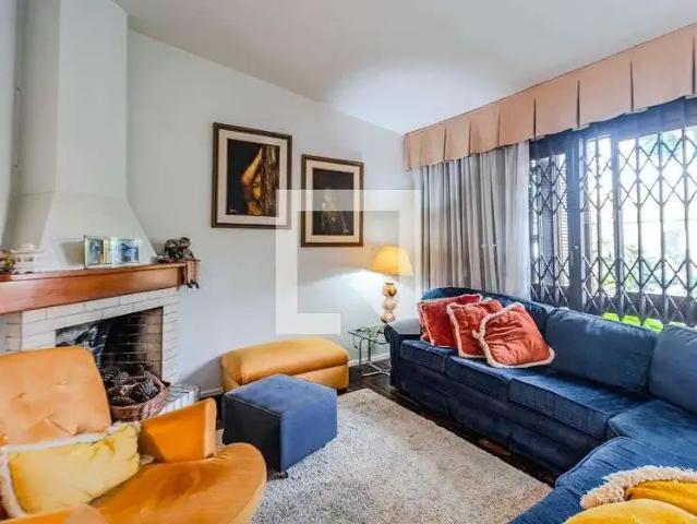 Casa / Sobrado para Venda em Porto Alegre/RS Partenon 4 Quartos
