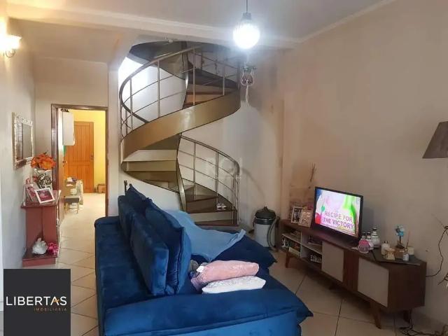 Casa / Sobrado para Venda em Porto Alegre/RS Partenon 4 Quartos