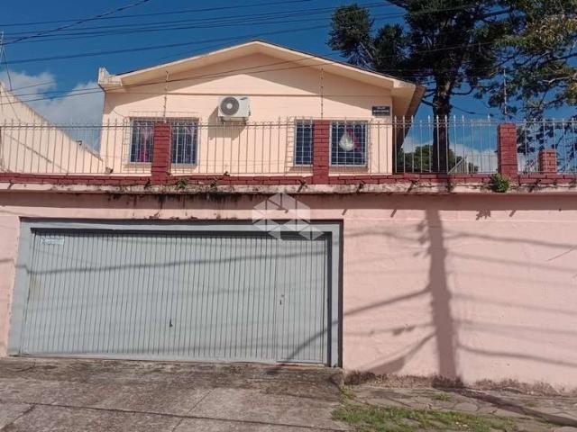 Casa / Sobrado para Venda em Porto Alegre/RS Partenon 5 Quartos