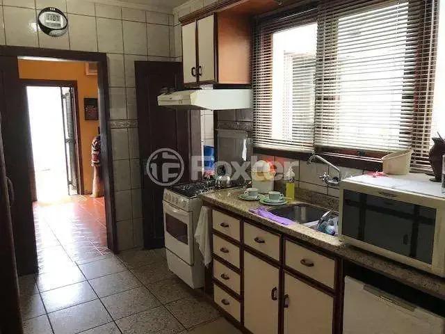 Casa / Sobrado para Venda em Porto Alegre/RS Partenon 5 Quartos