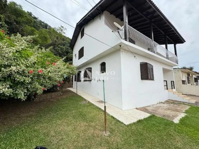 Casa / Sobrado para Venda em Porto Alegre/RS Partenon 5 Quartos