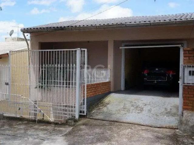 Casa / Sobrado para Venda em Porto Alegre/RS Partenon 5 Quartos