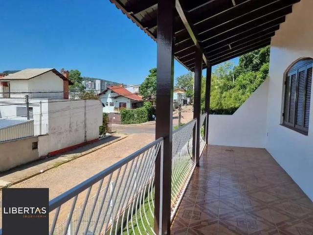 Casa / Sobrado para Venda em Porto Alegre/RS Partenon 5 Quartos