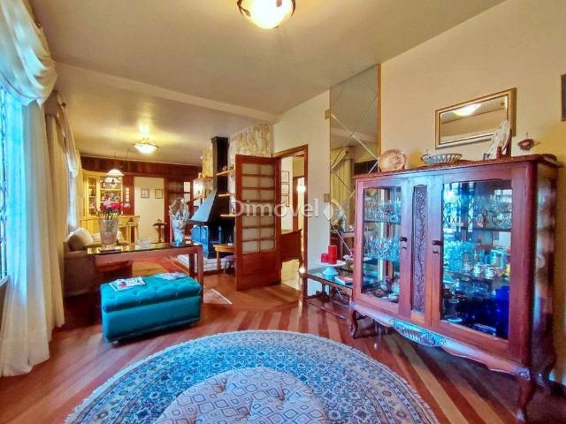 Casa / Sobrado para Venda em Porto Alegre/RS Partenon 5 Quartos