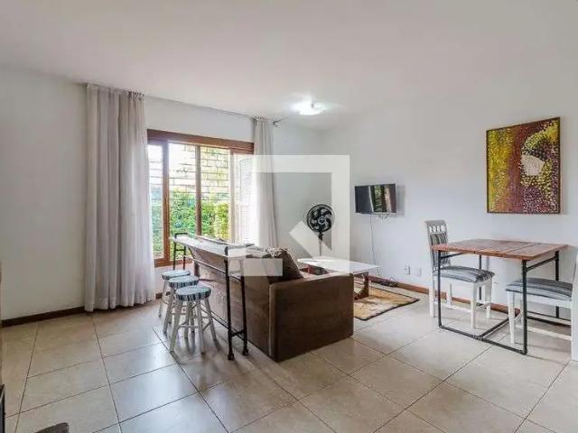 Casa / Sobrado para Venda em Porto Alegre/RS Partenon 5 Quartos
